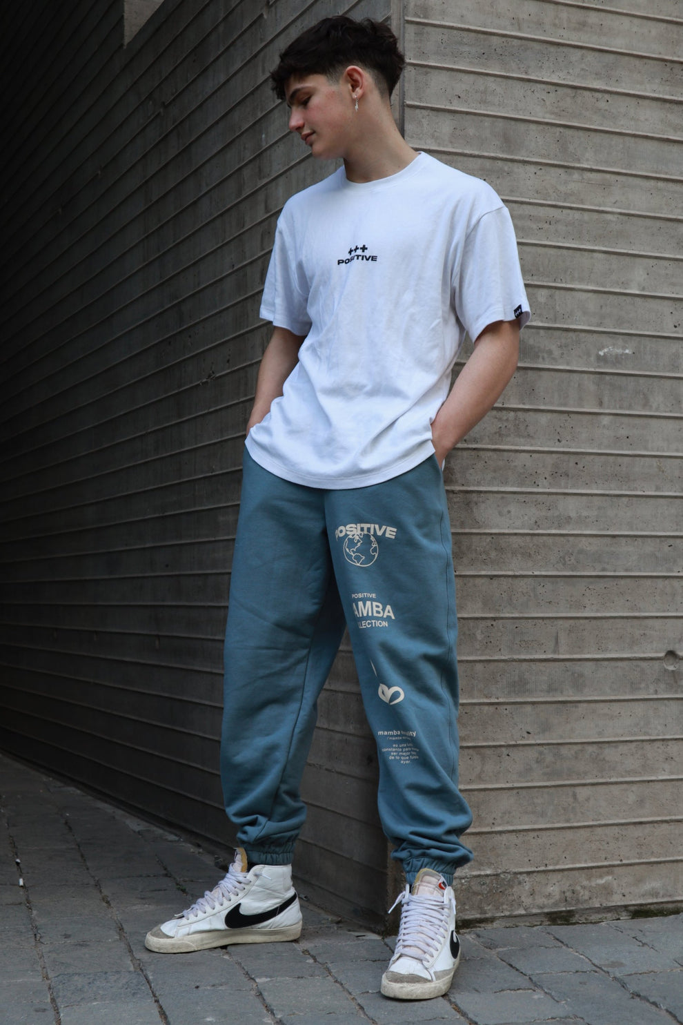 BUZO MAMBA AZUL GRÁFITO – POSITIVE